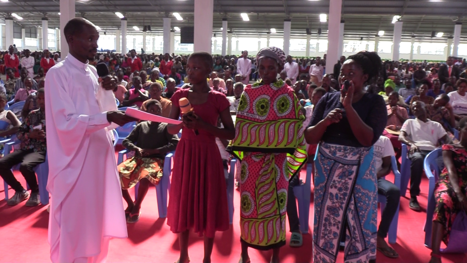 Renowned pastor splashes Sh. 6.65 million on education scholarship ...